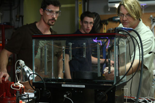 UFO Hunters Season 1 & 2 (8-Disc Box Set) [DVD]: Amazon.co.uk: DVD ...