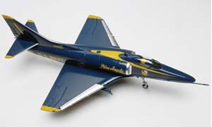 Revell 1:48 A-4 Skyhawk Blue Angels Model Kit : Amazon.co.uk: Toys & Games