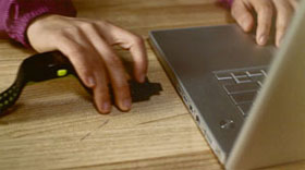 Nike+ SportWatch GPS powered by TomTom - Anthracite/Blue Glow: Amazon ...