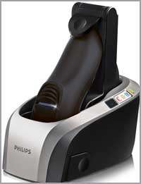 Philips PowerTouch Plus PT870cc Electric Shaver with Clean and Charge ...