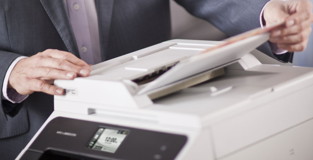 Brother MFC-L8650CDW A4 Colour Laser Multifunction Printer : Amazon.co ...