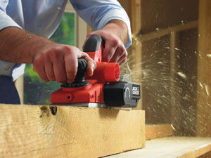 BLACK+DECKER 750 W High Performance Rebating Planer with Vacuum Adaptor ...