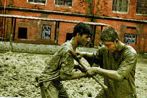 The Raid 2 - Ungeschnittene Fassung [Blu-ray]: Amazon.de: Iko Uwais ...