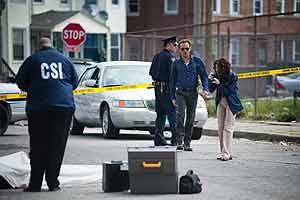 Officer Down: Dirty Copland: Amazon.de: Stephen Dorff, Dominic Purcell ...