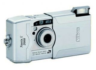 Nikon NUVIS S-2000 APS-Kamera | Test Analoge Kameras - Kleinbildkameras