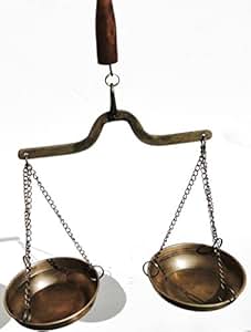 Balance à fléau en laiton avec poignée de levage en bois vintage style ...