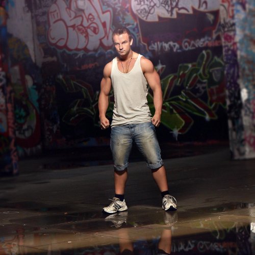 Friday night by Beck Martin on Amazon Music - Amazon.co.uk