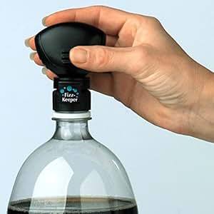 Lakeland Soda Fresh Fizz Keeper & Pourer Spout (Fits 1,1.5 & 2 Litre ...