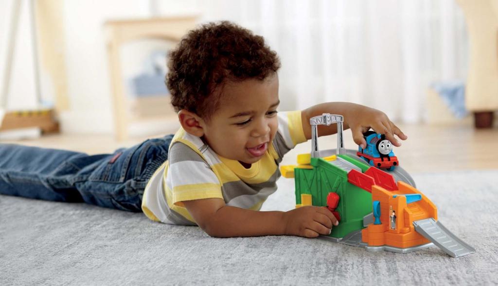 Thomas & Friends Action Tracks : Amazon.co.uk: Toys & Games