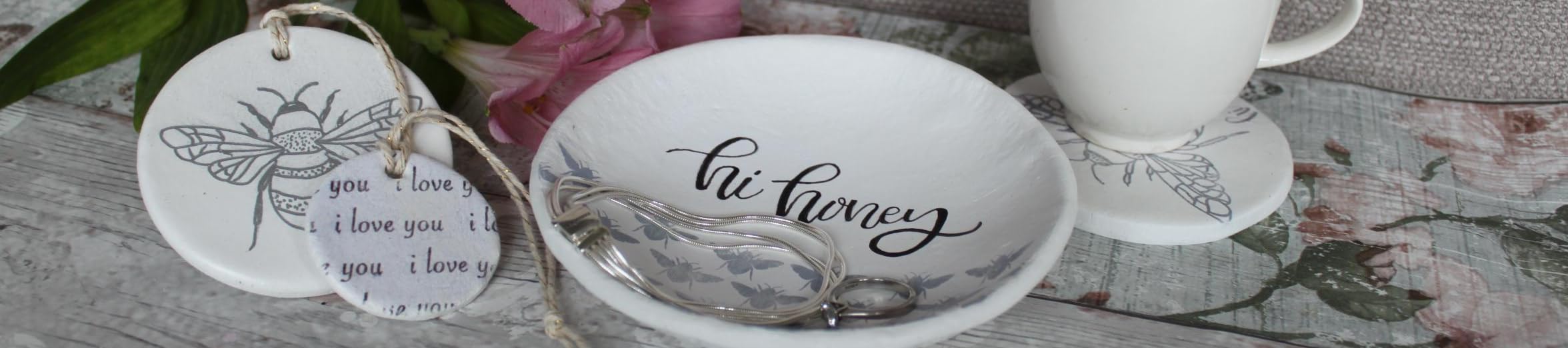 Red Rocking Bird's Amazon page