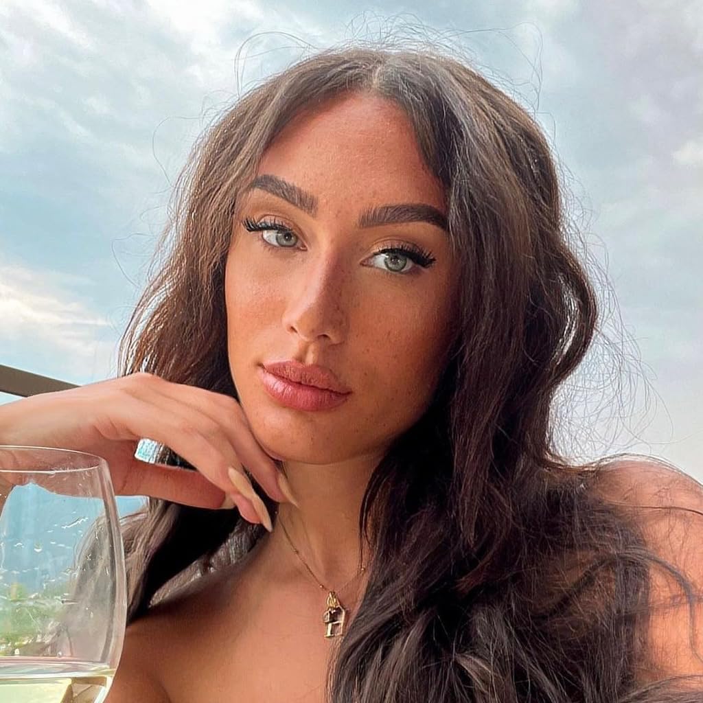 Hannah Beau's Amazon page