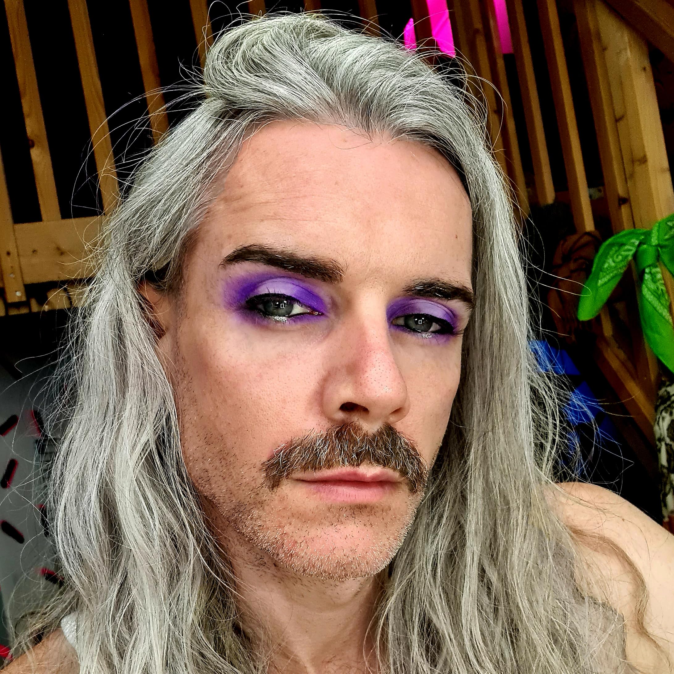 Silver Rox's Amazon page