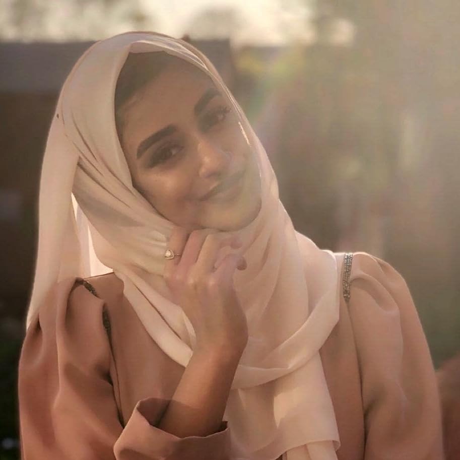 Zara Rafiq Xo's Amazon page