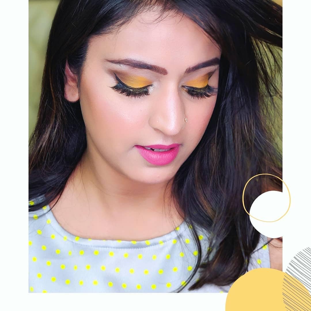 Aditi Gupta Style s Amazon Page