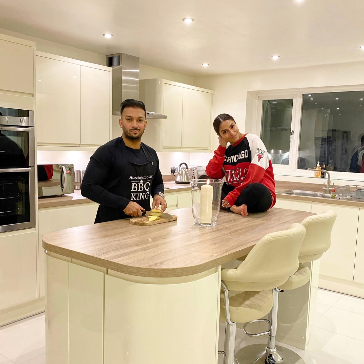 Poonam & Abz Walid's Amazon page