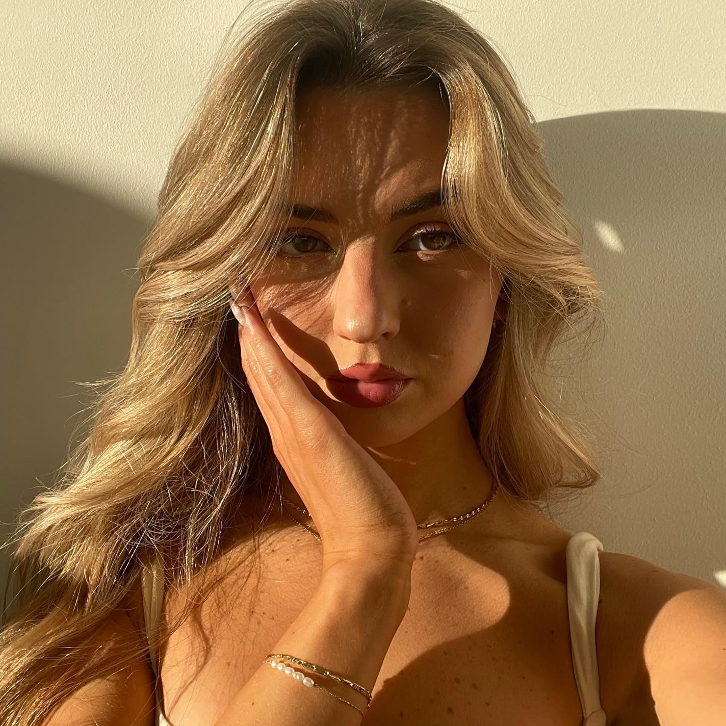 Julia Belza's Amazon page