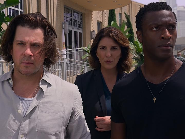 Prime Video: Leverage: Redemption - Saison 1